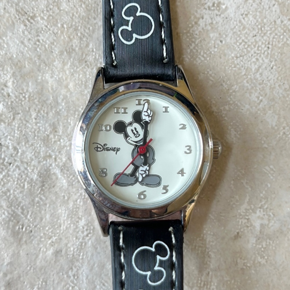 Disney Mickey Mouse Moving Arm Wrist Watch Accutime B… - Gem